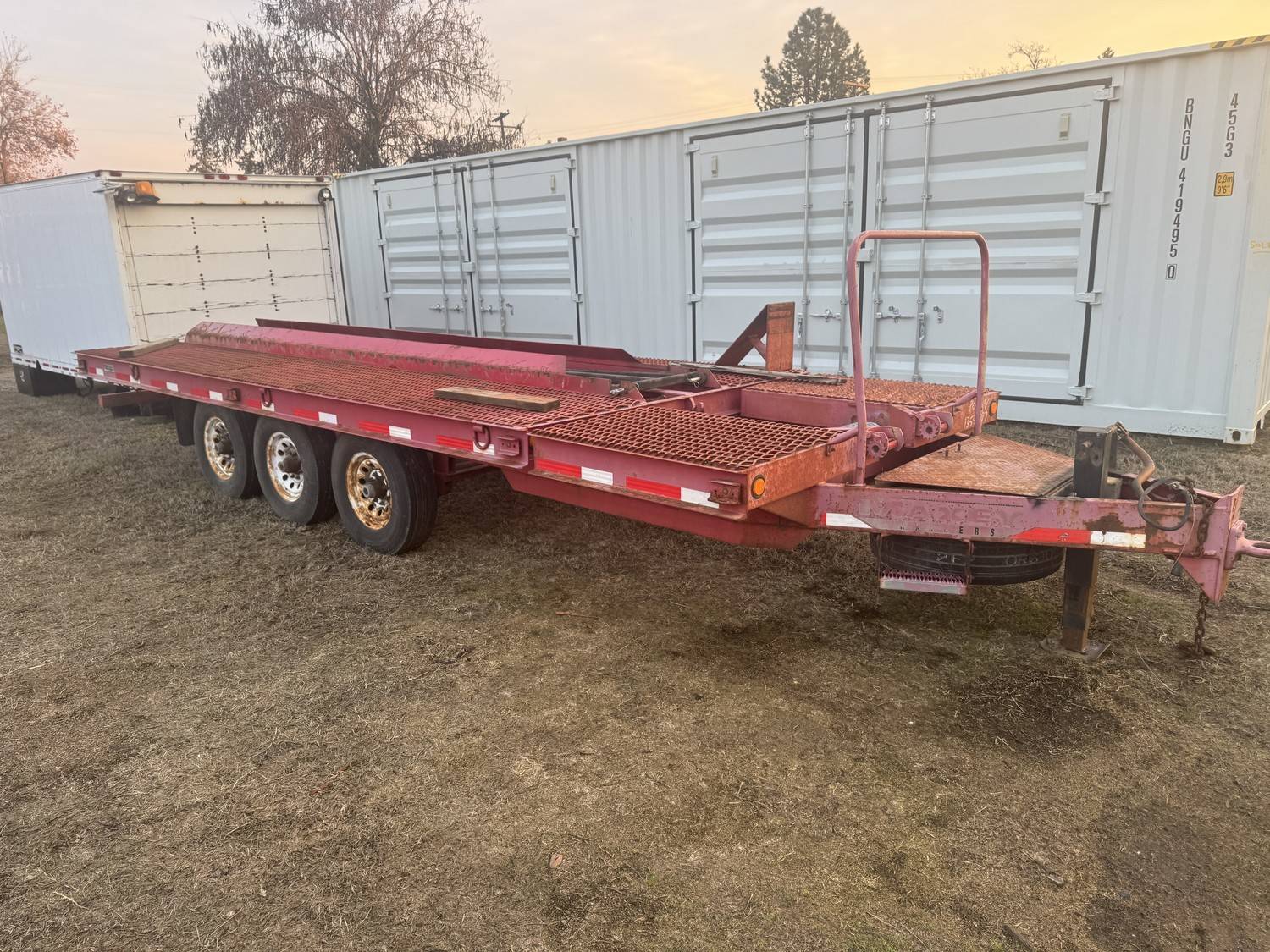 2005 Maxey 22ft Tilt Trailer, 3- Axle (CN 18) - Heaverlo Northwest