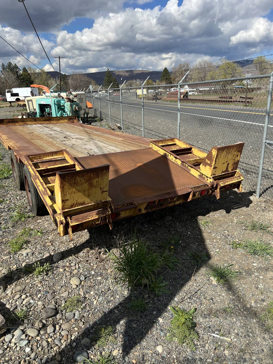 1987 Eager beaver 9LPT 21 ft equipment trailer w/ramps (lot 50 ...