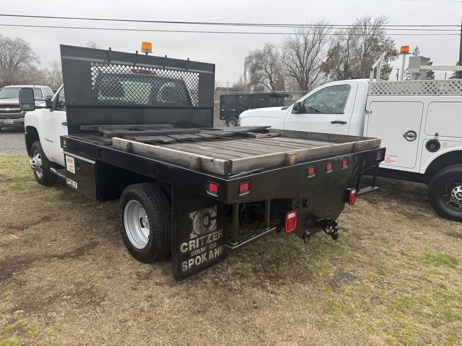 2009 Chevy 3500 10 ft Flatbed (CN 1076 ) - Heaverlo Northwest